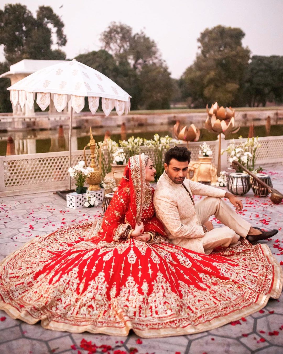 Farhan Saeed And Hania Aamir Make Most Gorgeous Couple In Latest Clicks ...