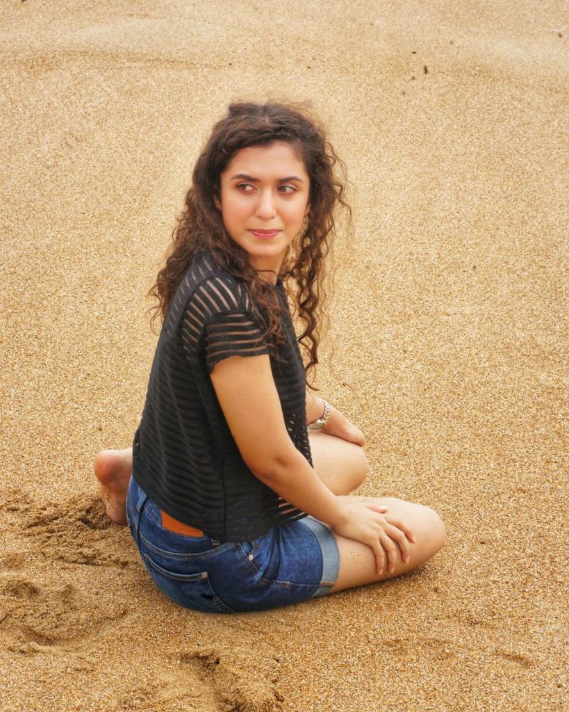 Mere Humsafar Fame Hira Umer Beautiful Pictures | Reviewit.pk