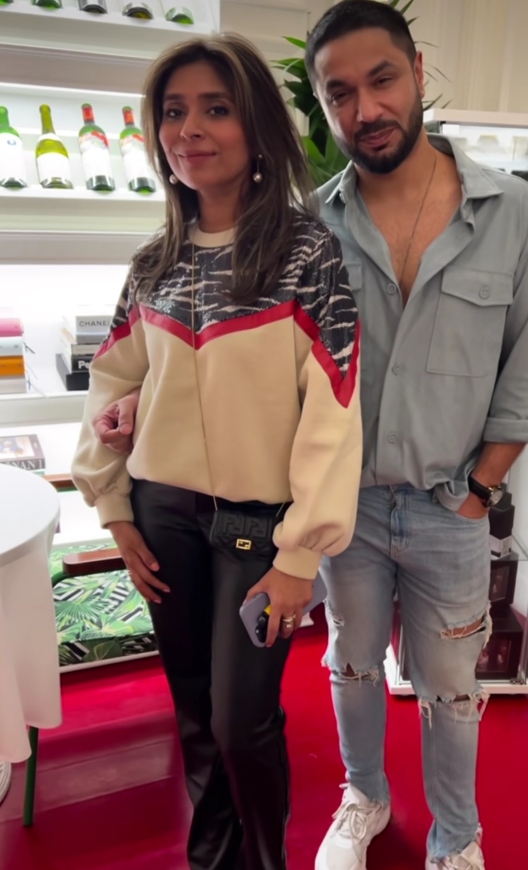 Momal Sheikh & Hasan Rizvi Vacationing in Turkey with Friends & Family | Reviewit.pk