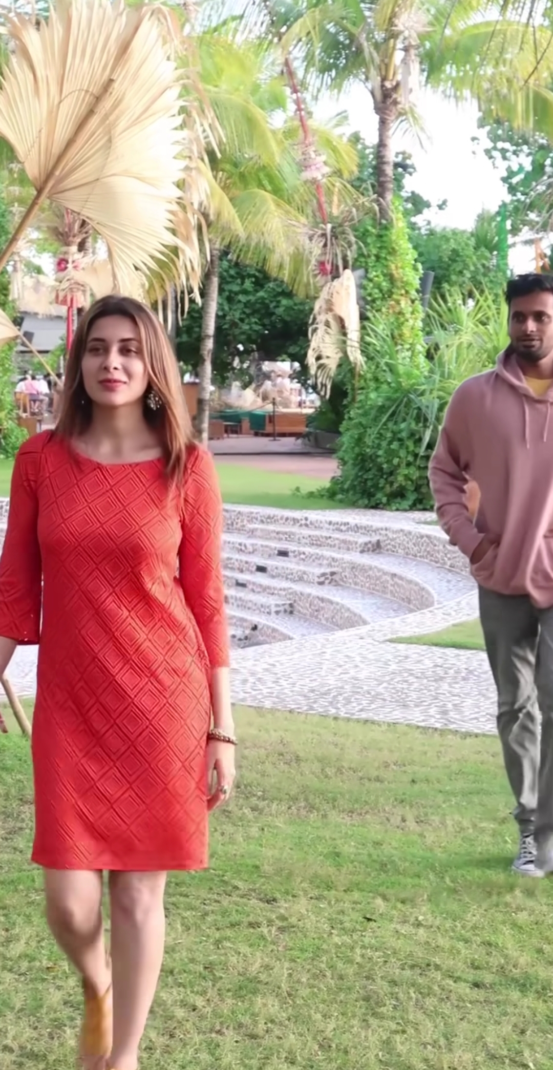 Azekah Daniel Instagram Reels and Pictures from Indonesia | Reviewit.pk