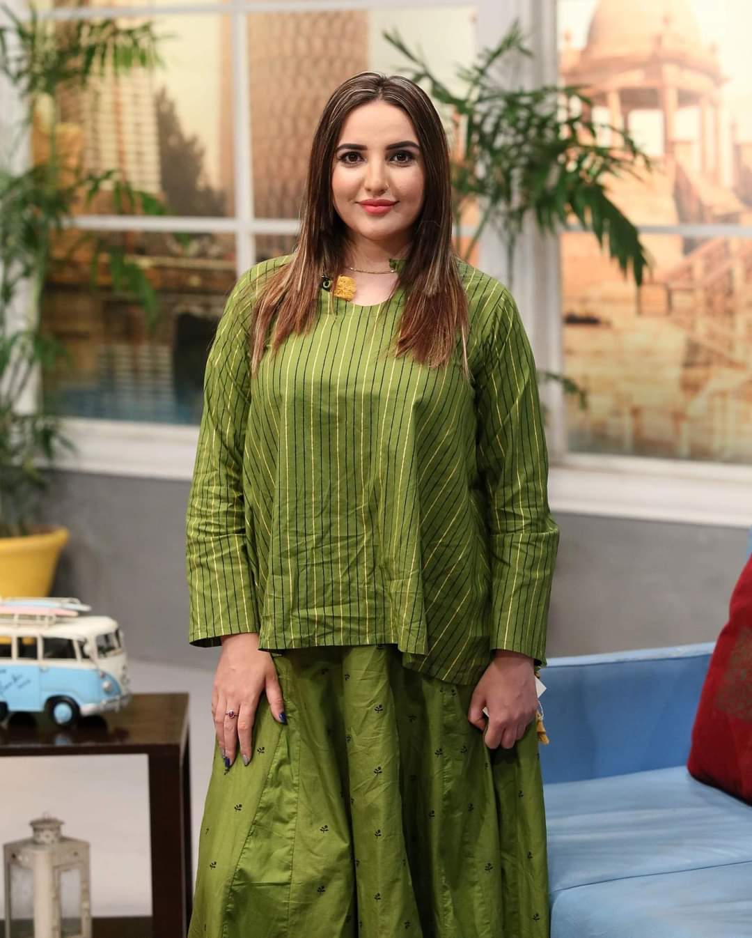 Popular Tiktoker Hareem Shah Latest Pictures With Husband | Reviewit.pk