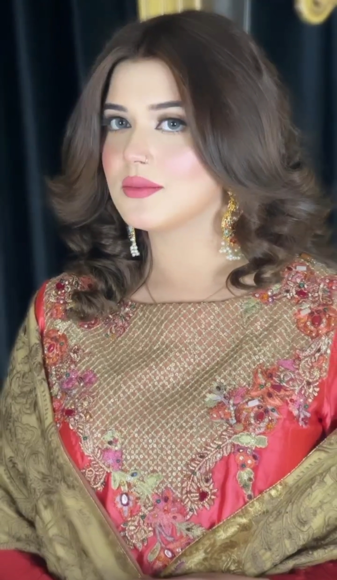 Kanwal Aftab & Zulqarnain New Pictures from Friends' Wedding | Reviewit.pk