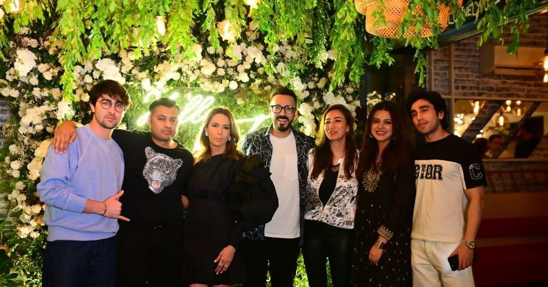 Celebrities At the Birthday Bash Of Maryam Rashdi | Reviewit.pk