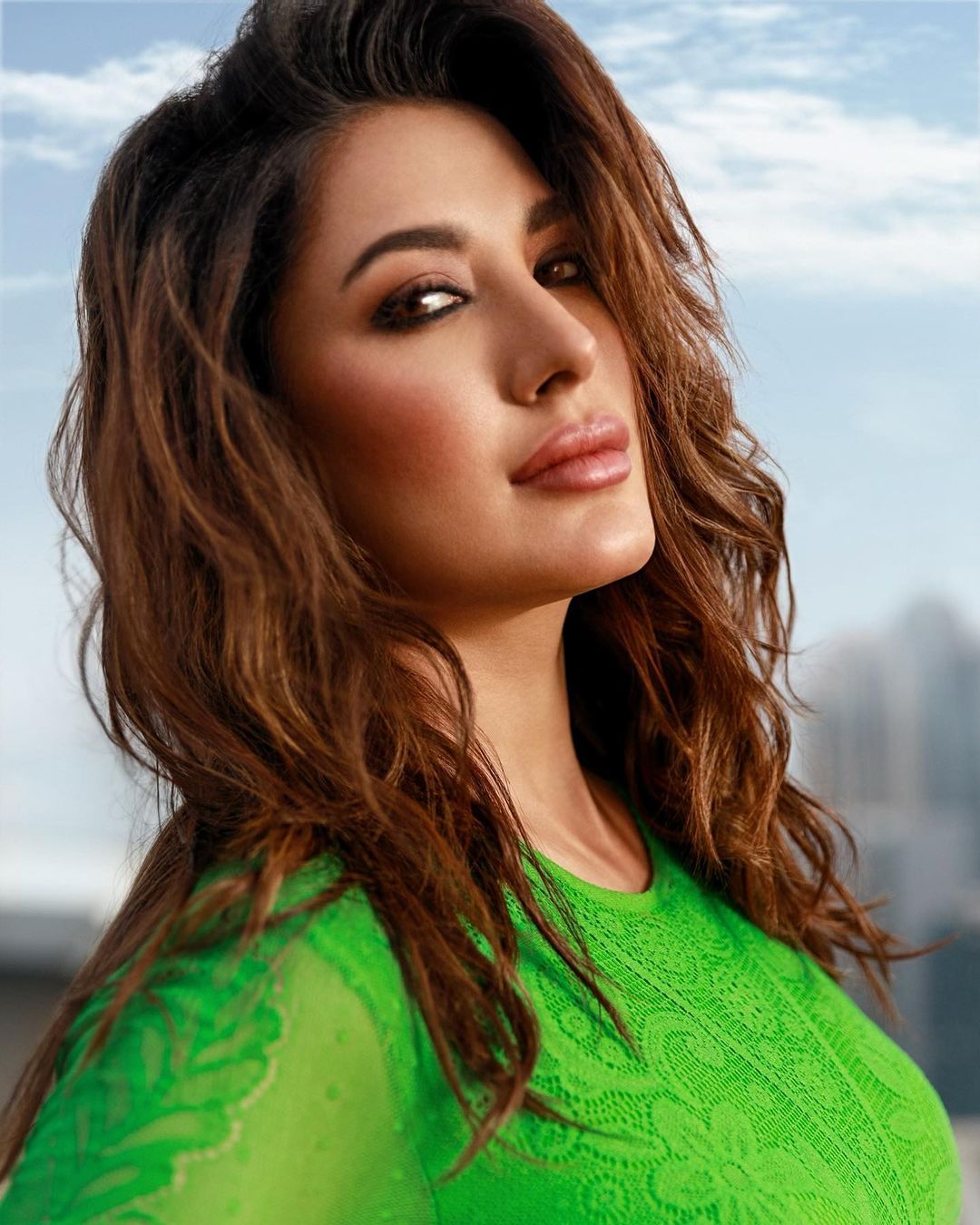 Mehwish Hayat Shares Instagram Reel from Luxury Hotel in Doha, Qatar ...
