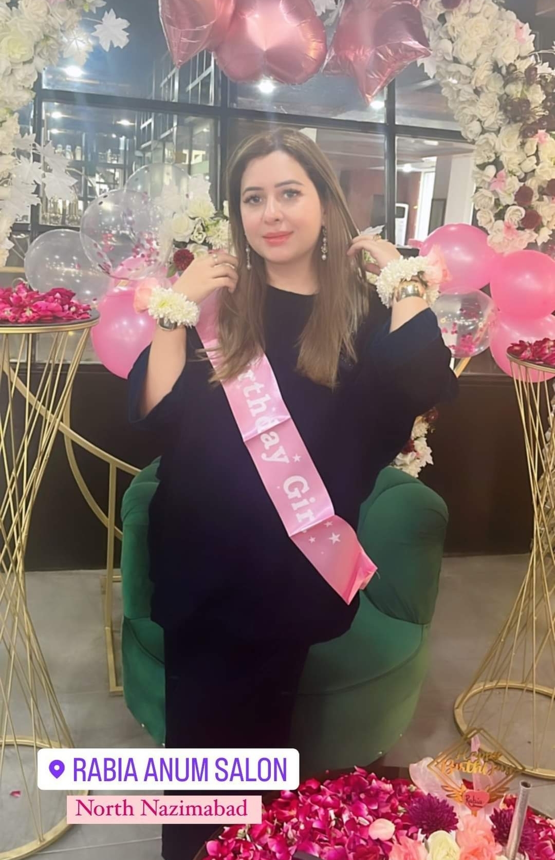Rabia Anum Trolled on Celebrating 30th Birthday | Reviewit.pk