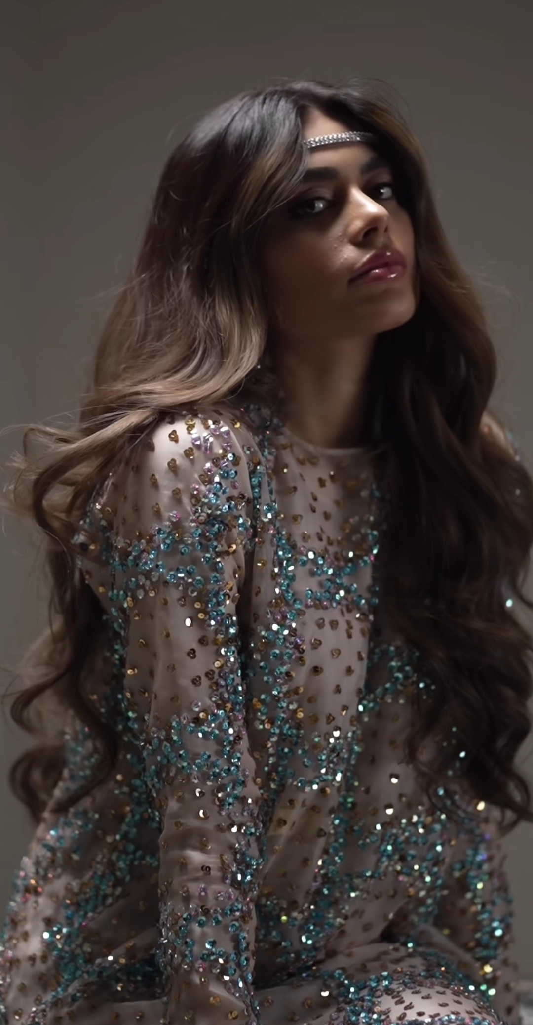 Sadaf Kanwal's First Gorgeous Photoshoot after Her Baby | Reviewit.pk