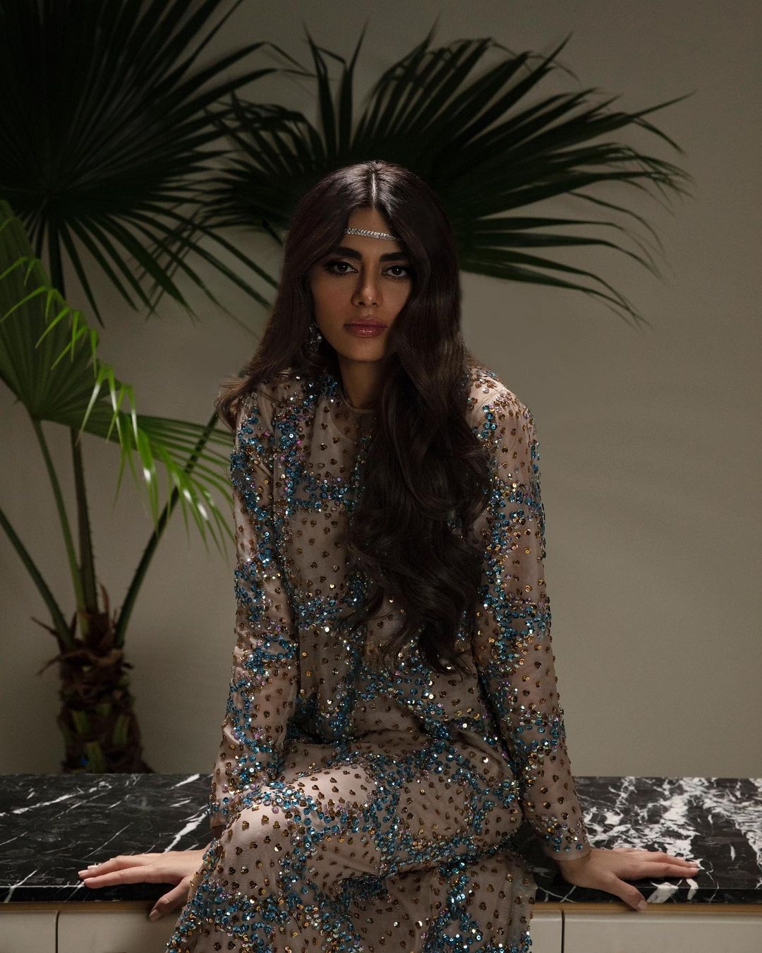 Sadaf Kanwal's First Gorgeous Photoshoot after Her Baby | Reviewit.pk