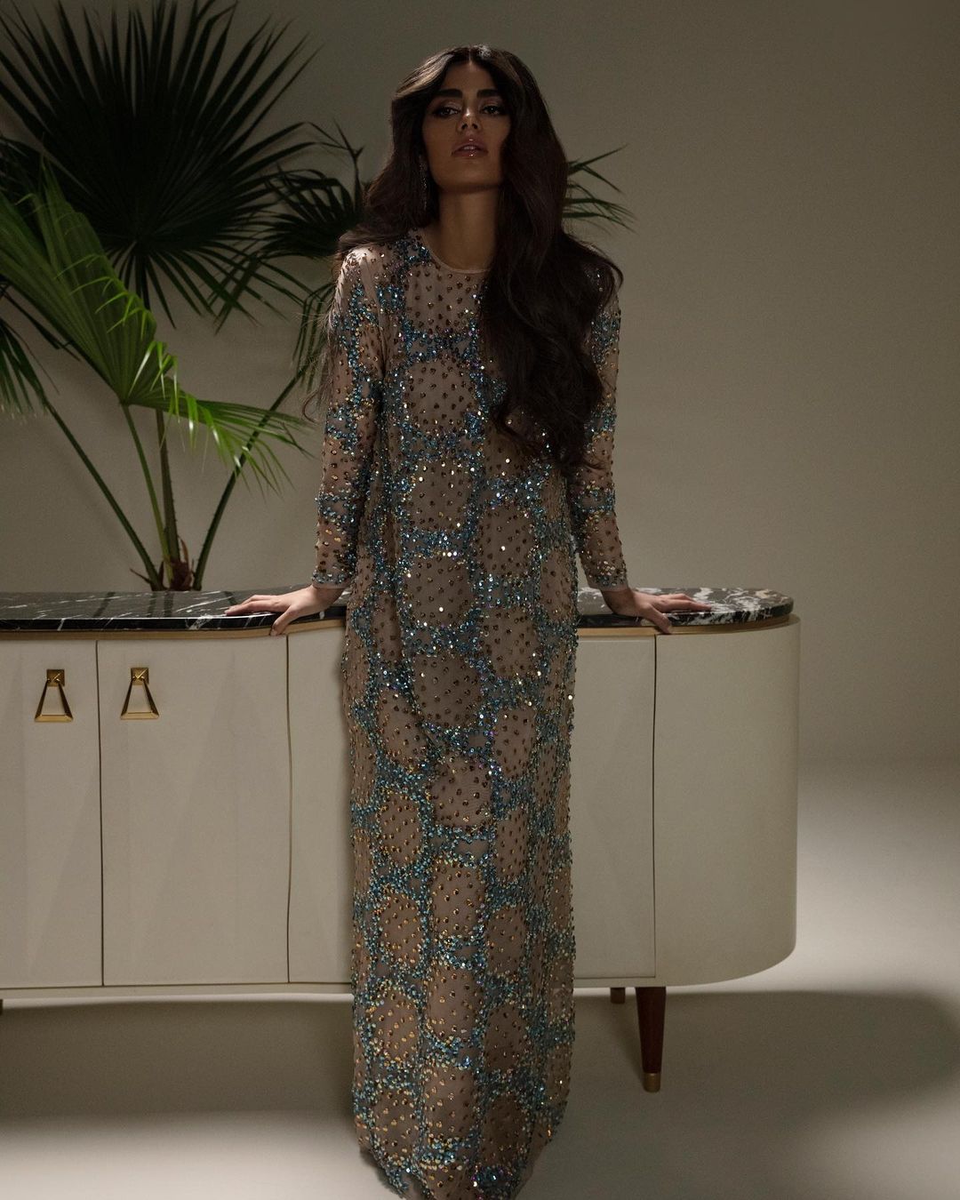 Sadaf Kanwal's First Gorgeous Photoshoot after Her Baby | Reviewit.pk