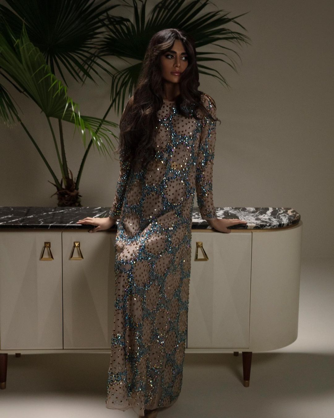Sadaf Kanwal's First Gorgeous Photoshoot after Her Baby | Reviewit.pk