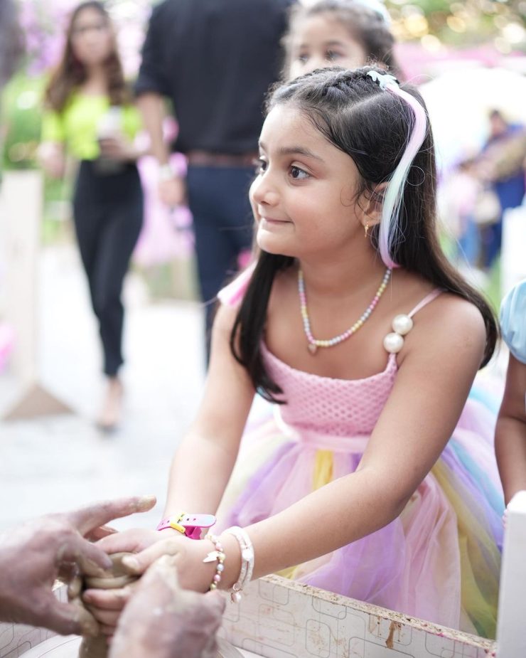 Hd Images From Sanam Jungs Daughter Alayas 6th Birthday Reviewit Pk