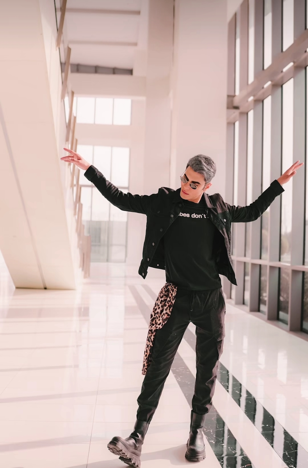 Internationally Popular Make up Artist Ken Doll's Success Story ...