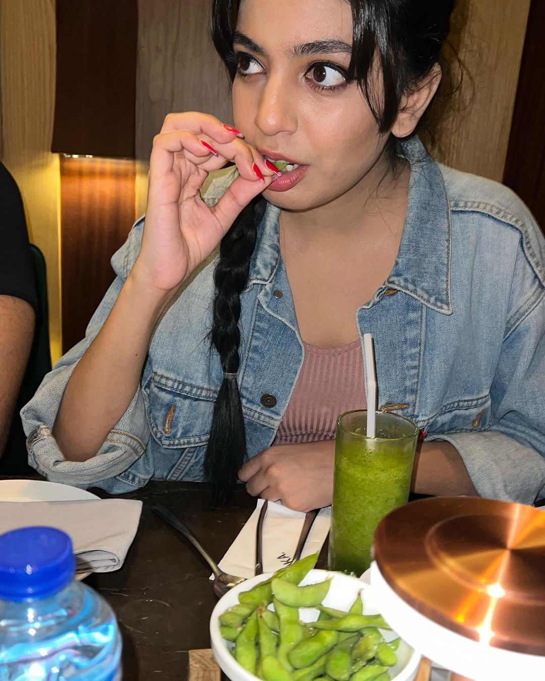 Shahveer Jafry New Pictures With Wife & Family | Reviewit.pk