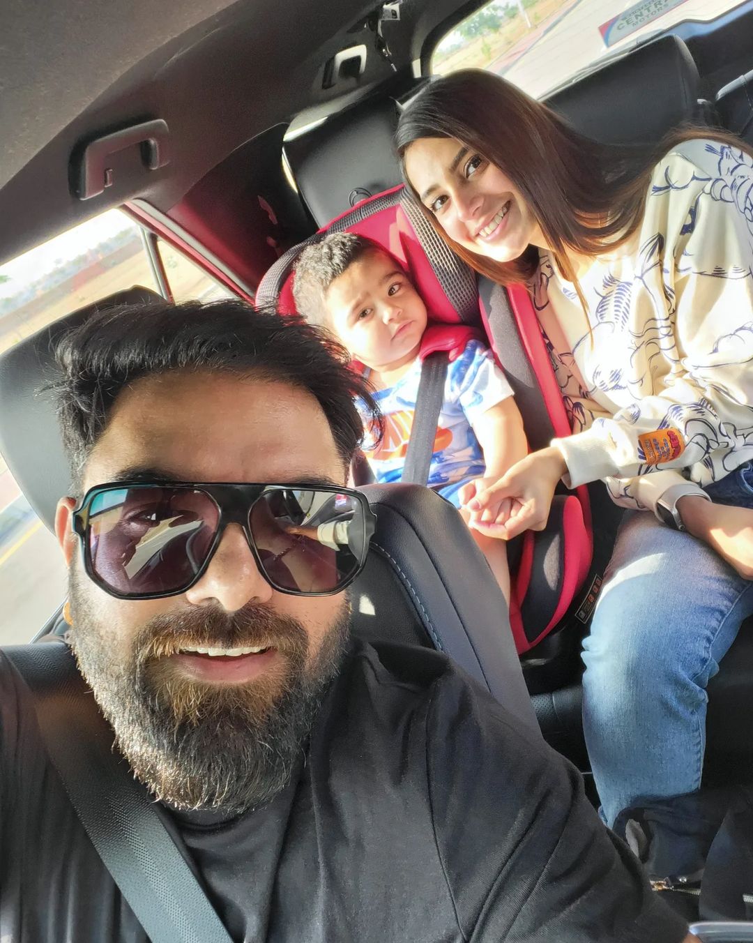Yasir Hussain And Iqra Aziz's Adorable Clicks With Kabir | Reviewit.pk