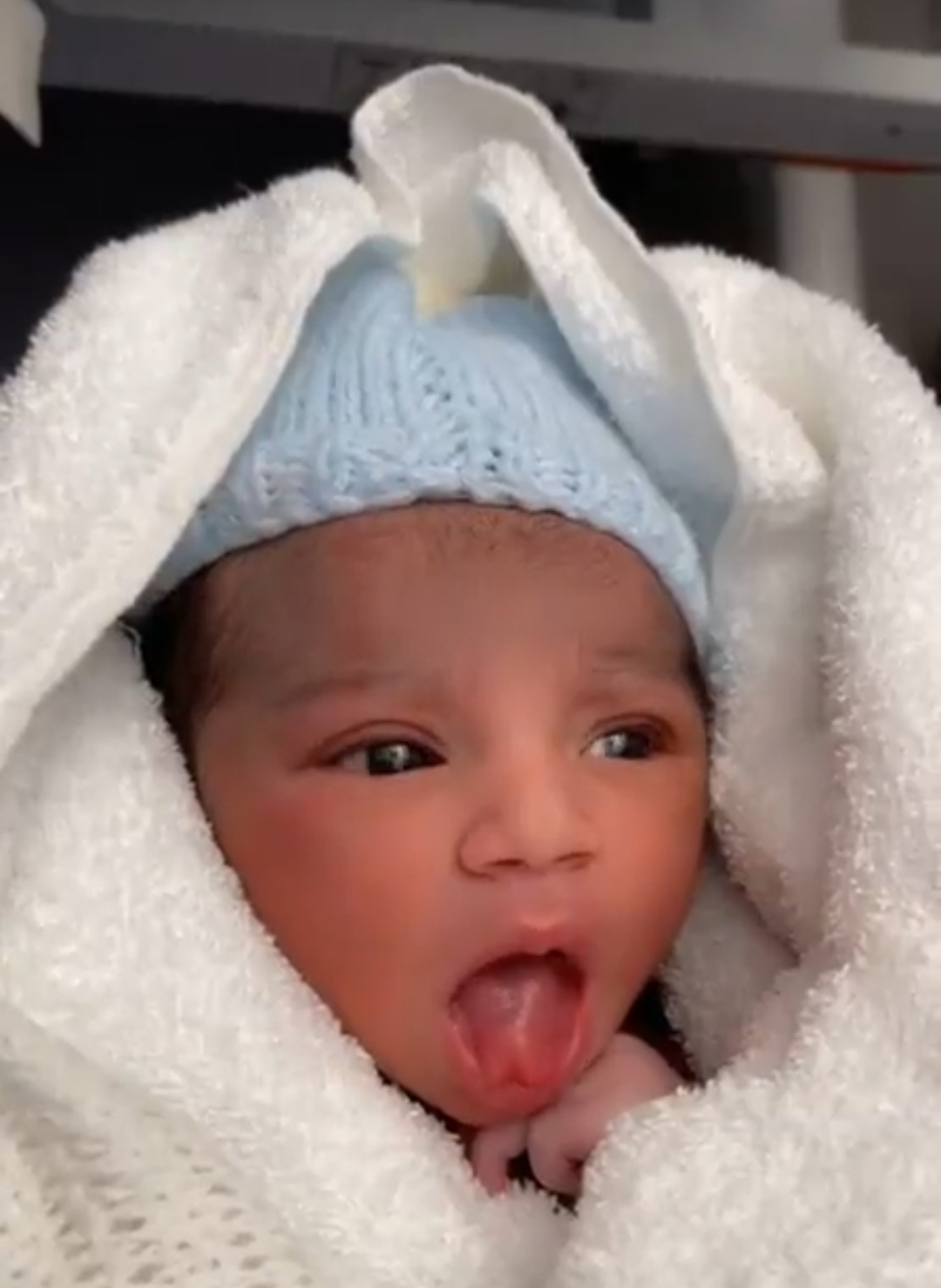 Khalil Ur Rehman Qamar Becomes Grand Father of Adorable Baby Boy | Reviewit.pk