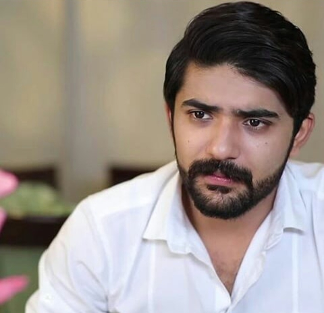 Khalil Ur Rehman Qamar Becomes Grand Father of Adorable Baby Boy | Reviewit.pk