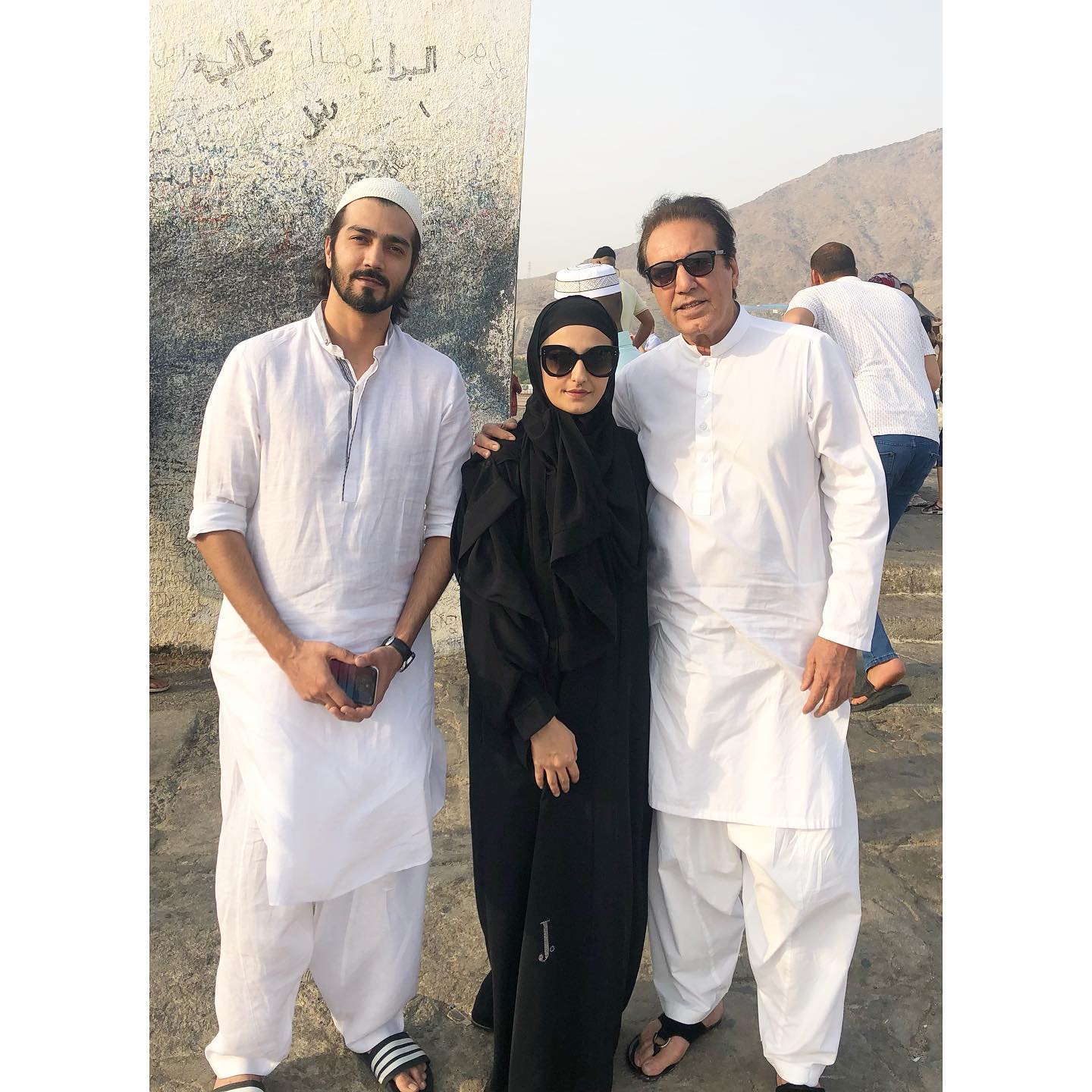 Problems Faced By Momal Sheikh While Growing Up Due To Father's Absence ...