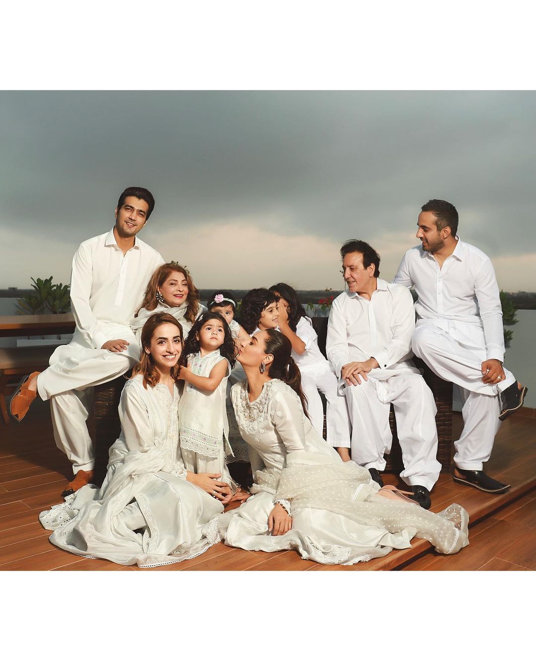 Momal Sheikh Reveals Her Very Royal Real Name | Reviewit.pk