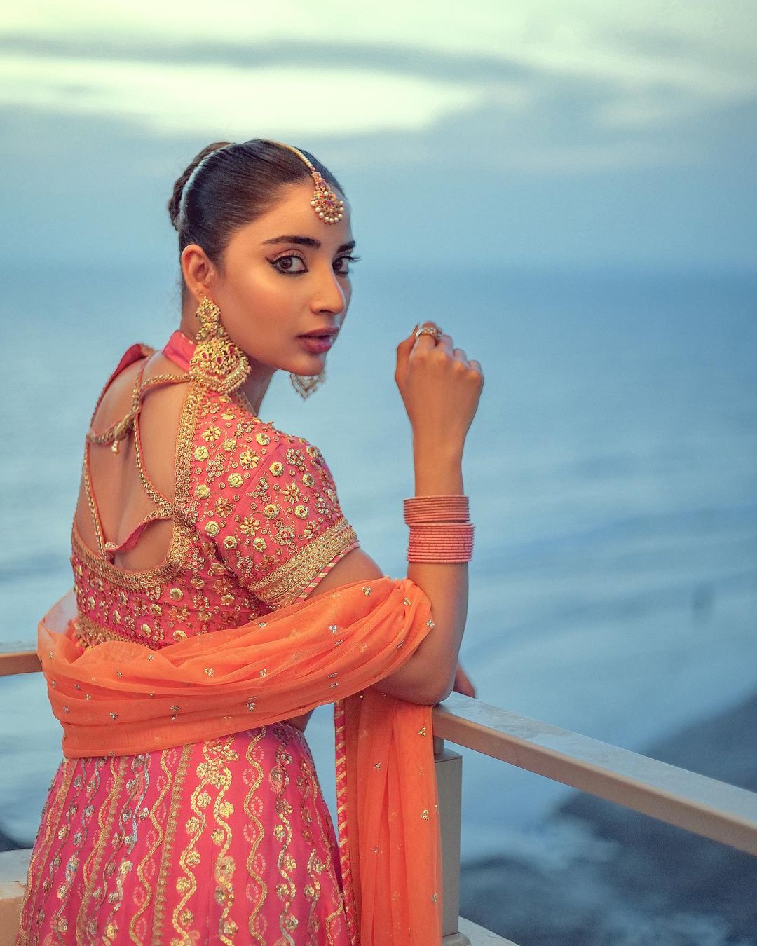 Saboor Aly Gives Inspiration To New Brides With Her Latest Look ...