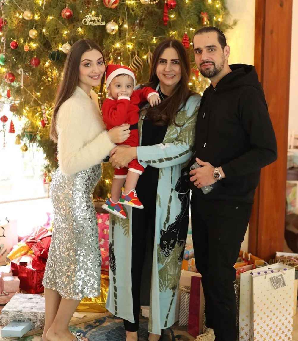 Neha Rajpoot Celebrates Christmas With Husband Shahbaz Taseer | Reviewit.pk