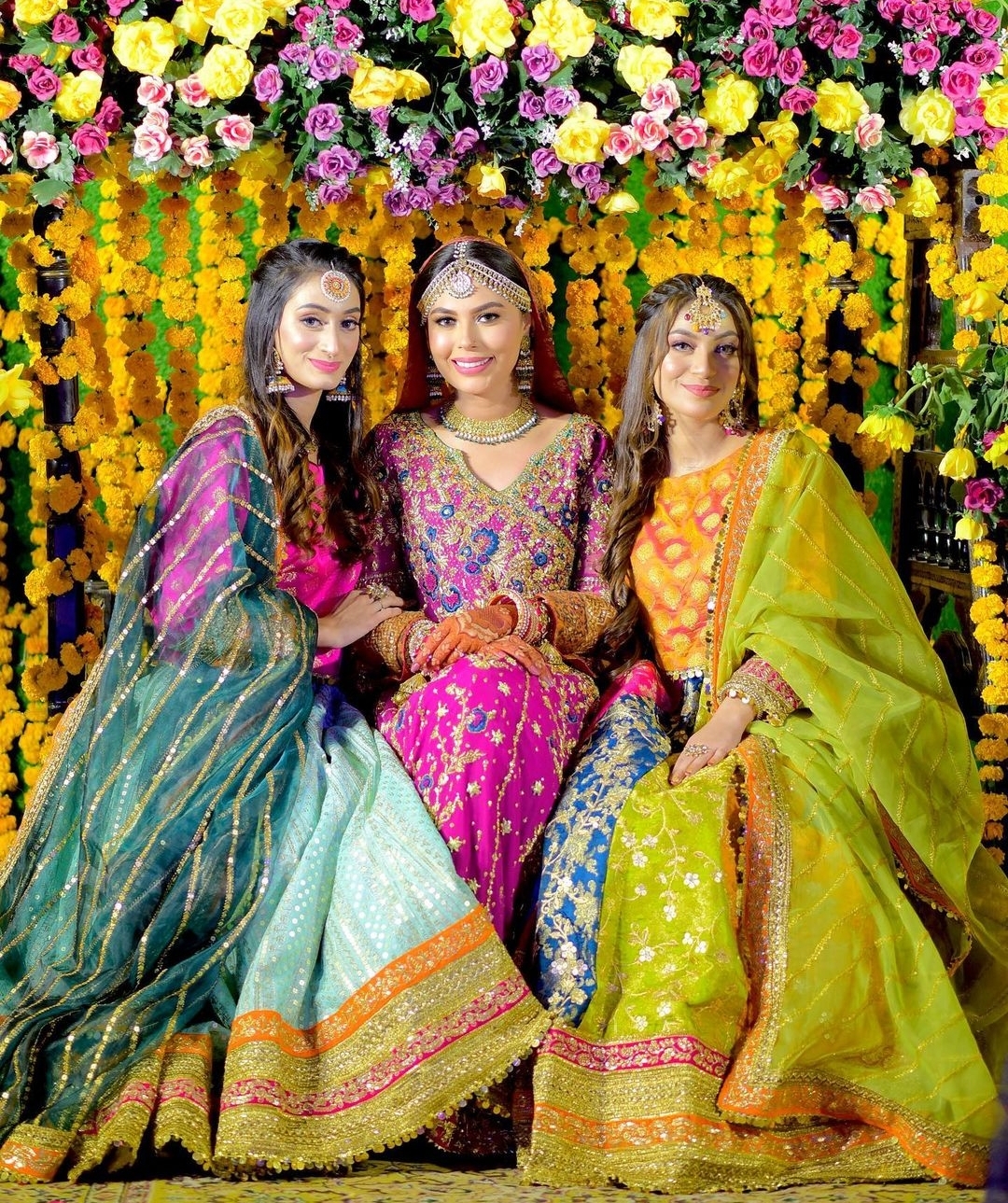 Azlan Shah & Warisha Mehndi Event Pictures | Reviewit.pk