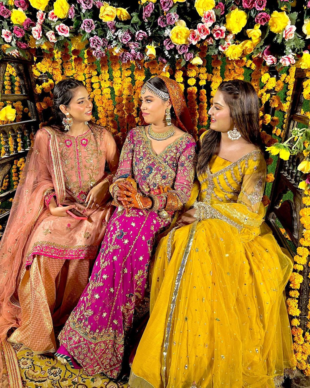 Azlan Shah & Warisha Mehndi Event Pictures | Reviewit.pk