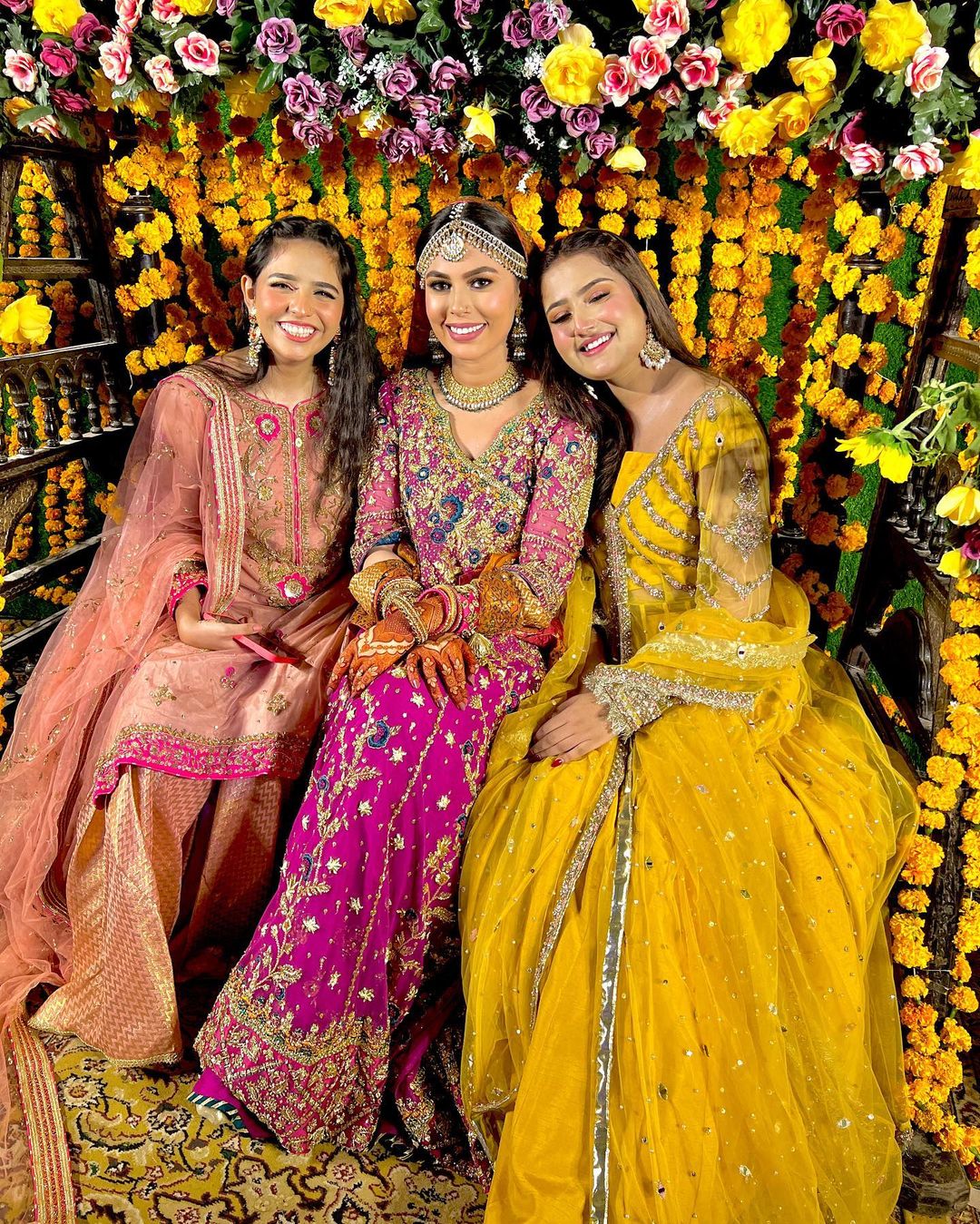 Azlan Shah & Warisha Mehndi Event Pictures | Reviewit.pk