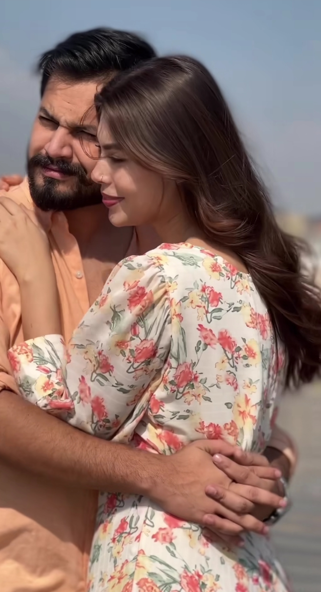 Vlogger Azlan Shah & Warisha In Kuala Lumpur for Honeymoon | Reviewit.pk