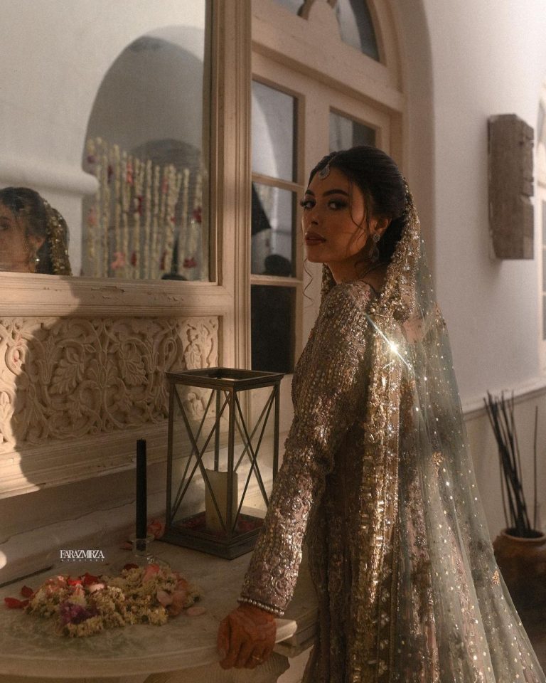 Azlan Shah & Warisha Javed Khan HD Walima Pictures | Reviewit.pk