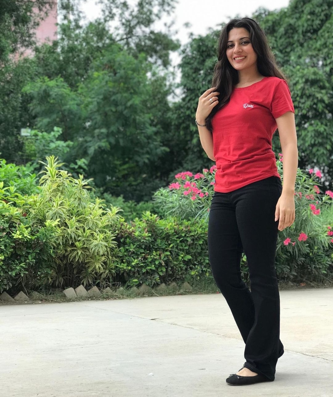 Erum From Betiyan Fajr Sheikh Workout Videos | Reviewit.pk