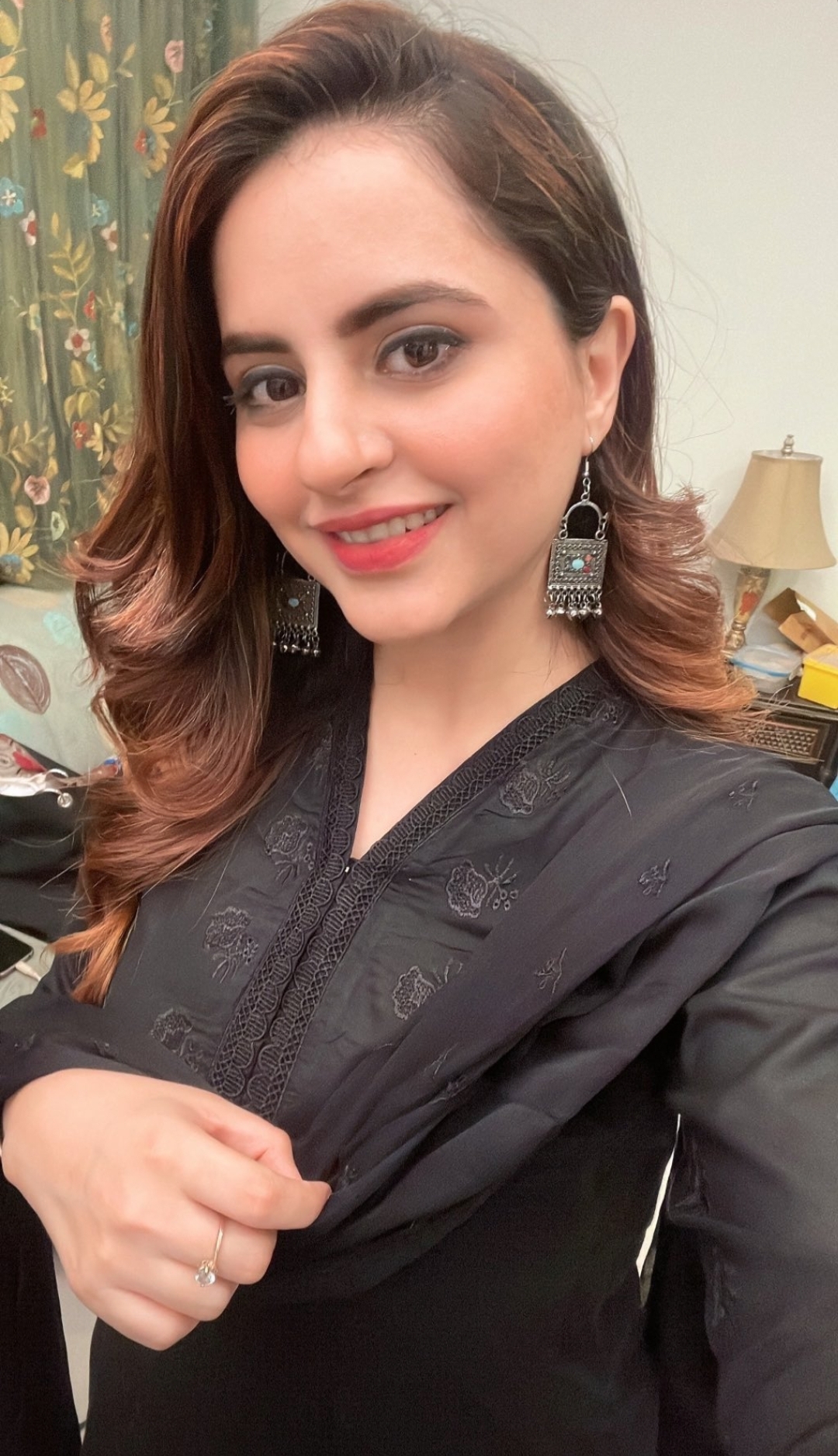 Fatima Effendi's New Adorable Family Pictures | Reviewit.pk