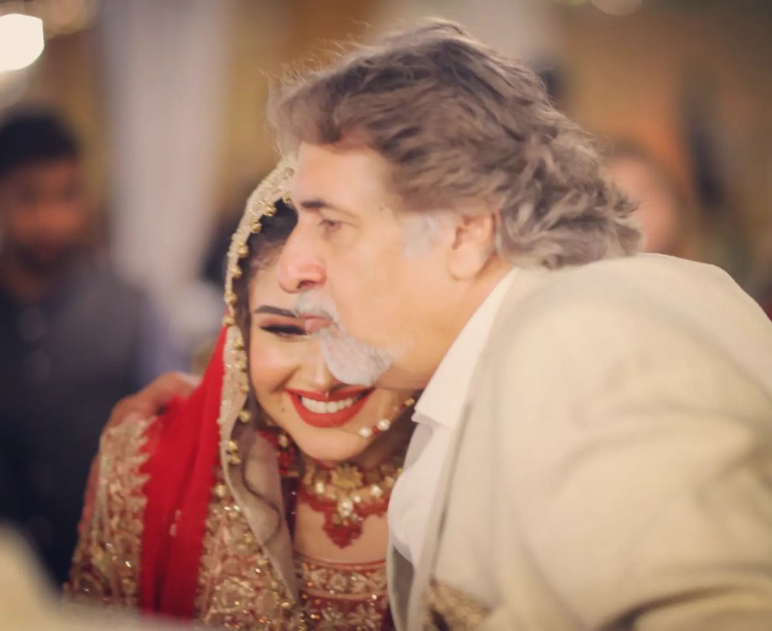 Fazila Qazi and Qaisar Khan Nizamani Son HD Nikkah Pictures | Reviewit.pk