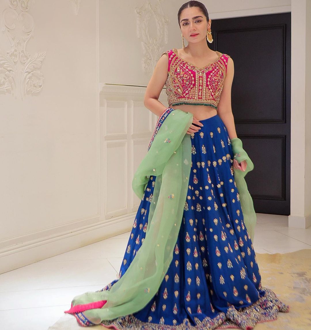 Hajra Yamin Looks Beautiful in Eastern Formal Outfits | Reviewit.pk