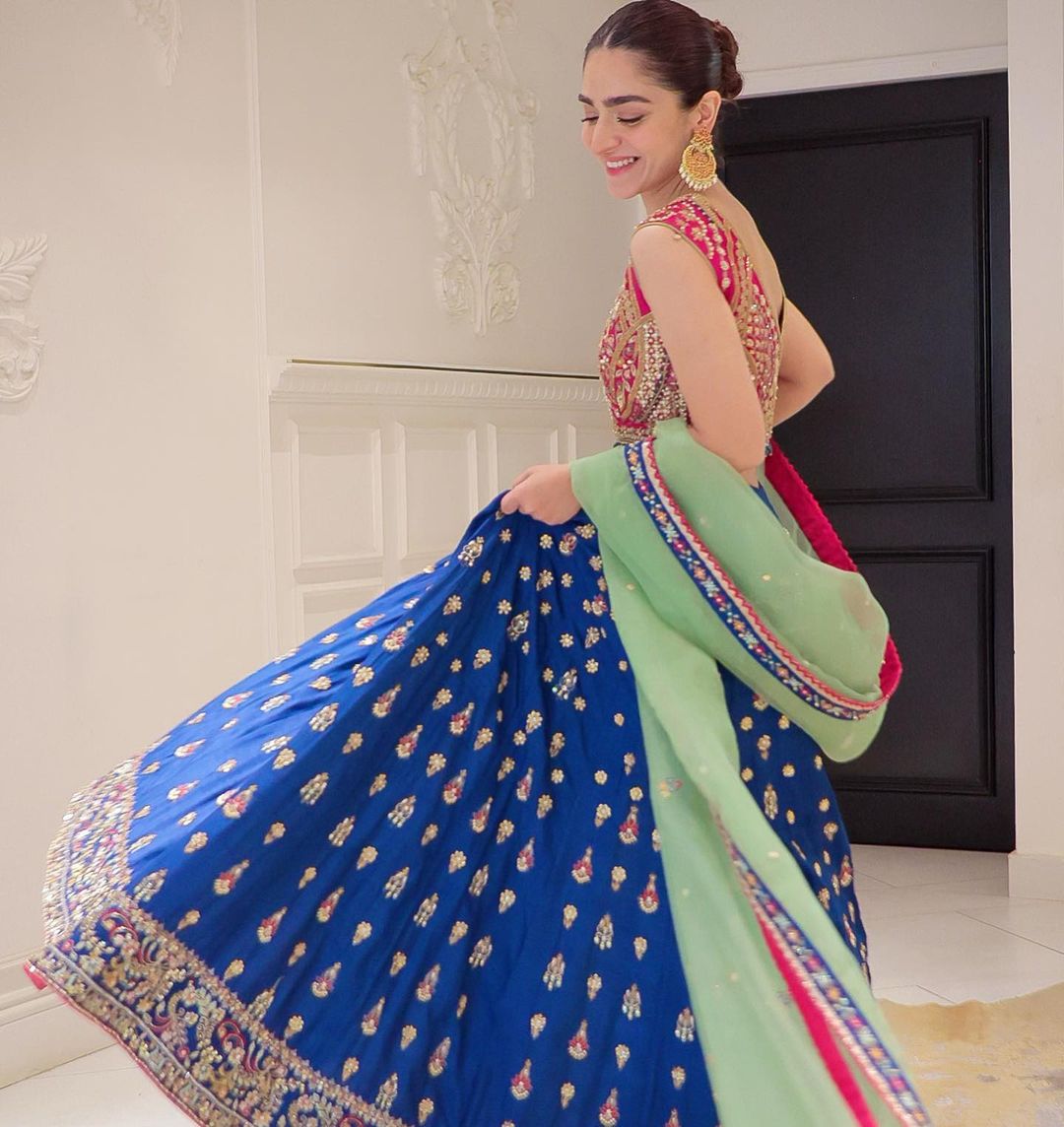 Hajra Yamin Looks Beautiful in Eastern Formal Outfits | Reviewit.pk
