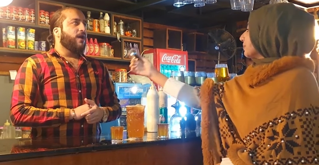 Public Reacts to Pakistani Chef’s Halal Version of Beer | Reviewit.pk