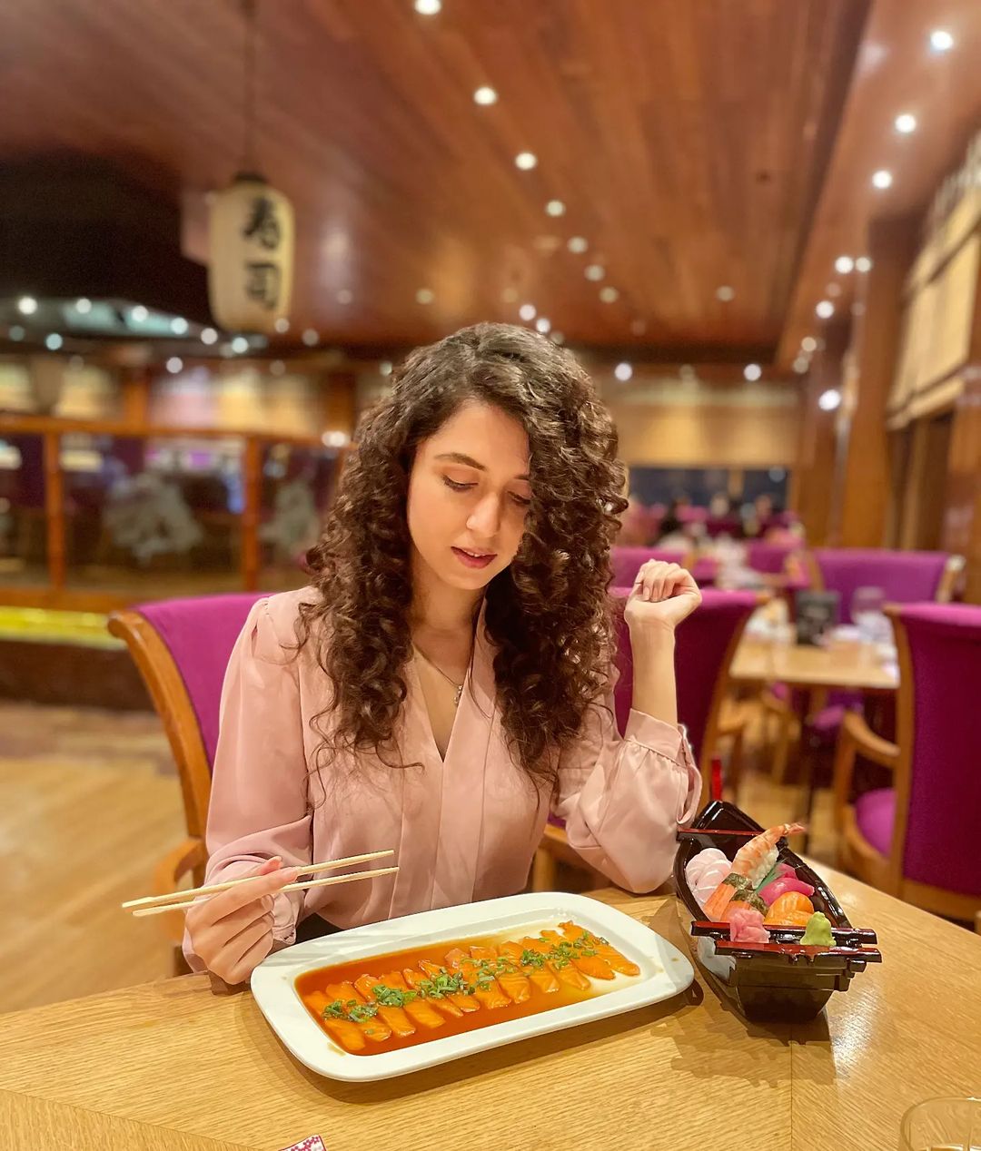 Mere Humsafar Fame Hira Umer Beautiful Pictures | Reviewit.pk