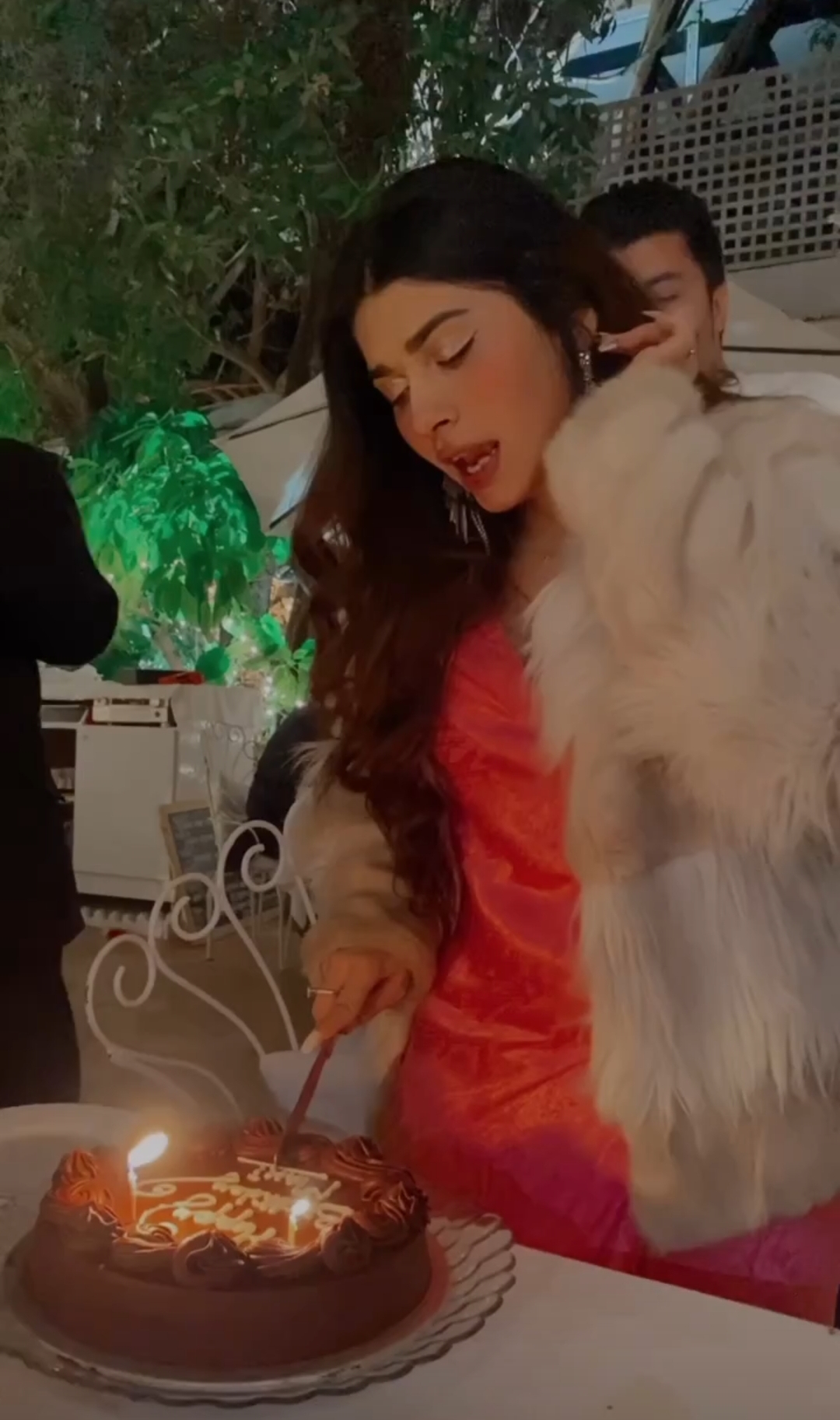 Mahi Baloch Celebrates Birthday With Friends & Family | Reviewit.pk