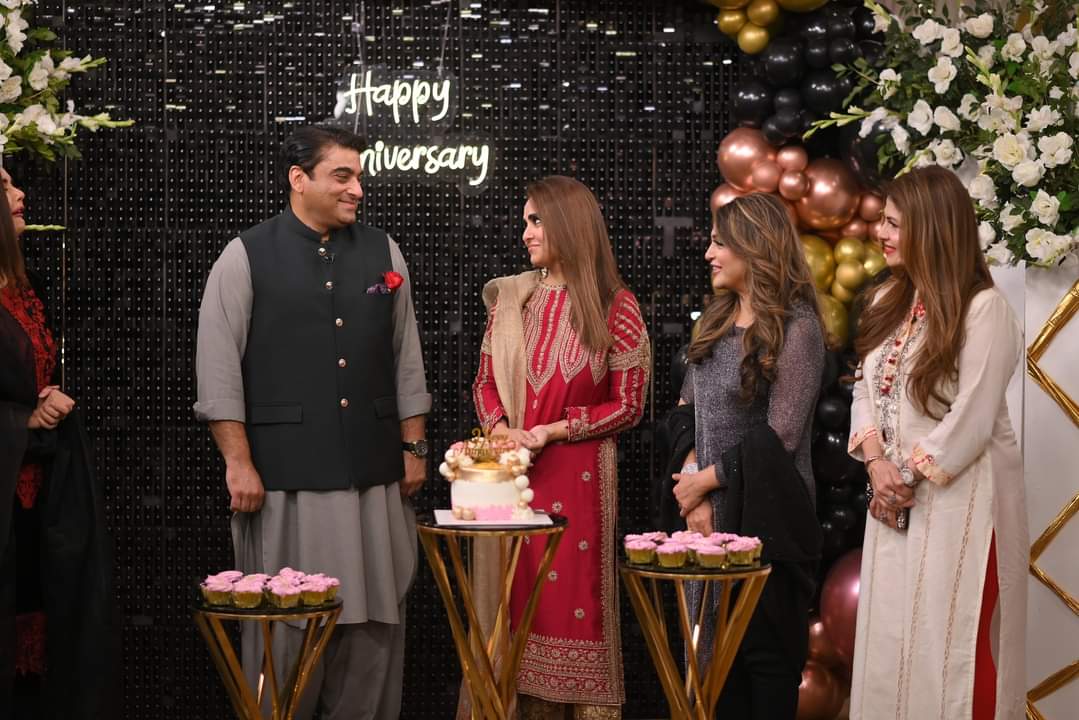 Nadia Khan Anniversary Pictures from Good Morning Pakistan | Reviewit.pk