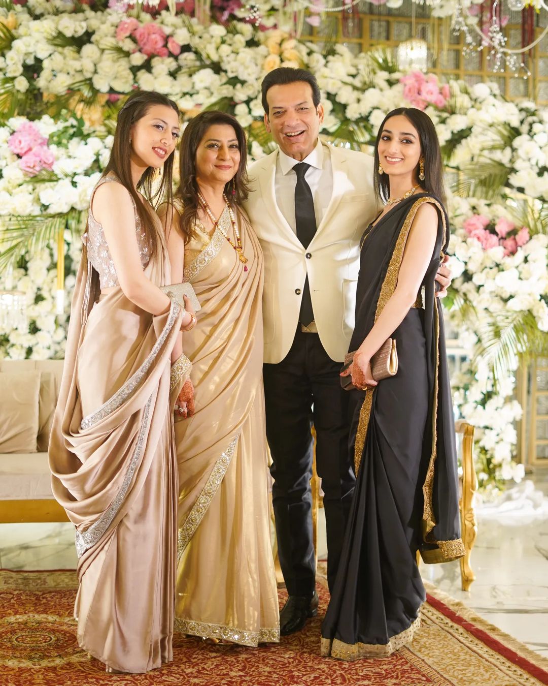 Saleem Sheikh's Daughter Nashmiya HD Walima Pictures | Reviewit.pk