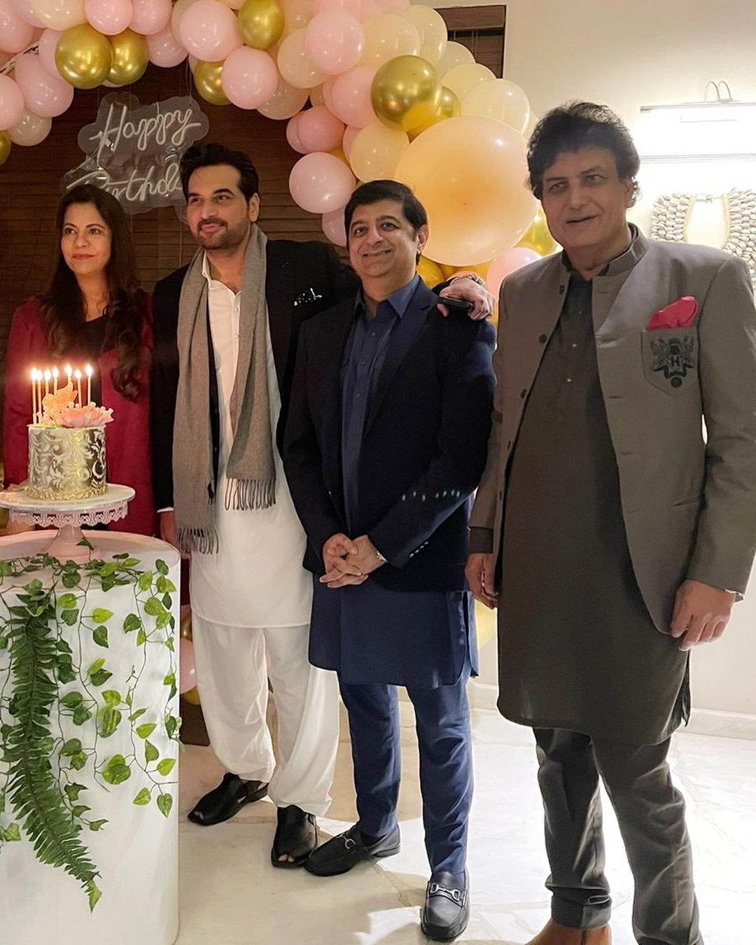 Humayun Saeed Celebrates Wife Samina's Birthday | Reviewit.pk