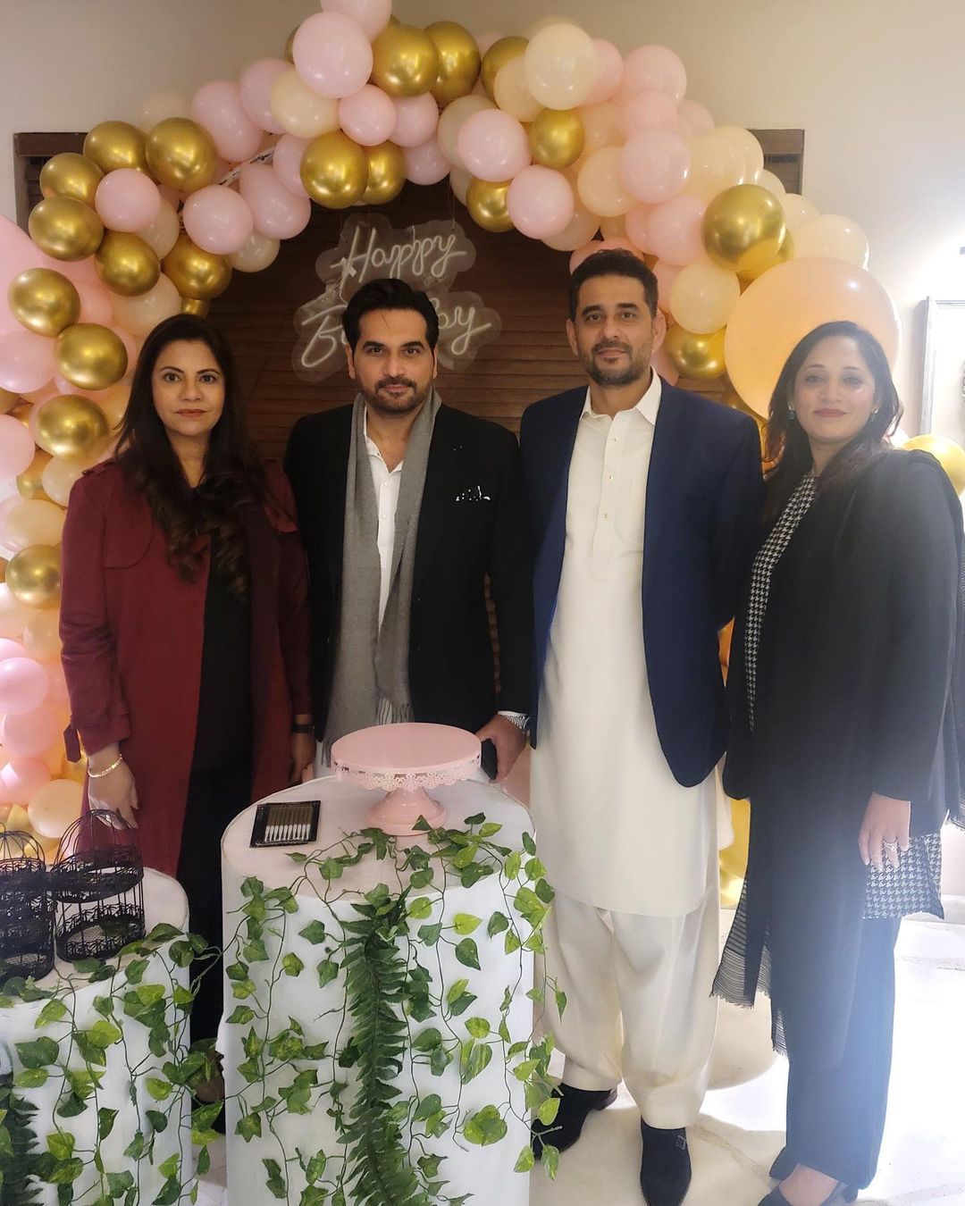 Humayun Saeed Celebrates Wife Samina's Birthday | Reviewit.pk