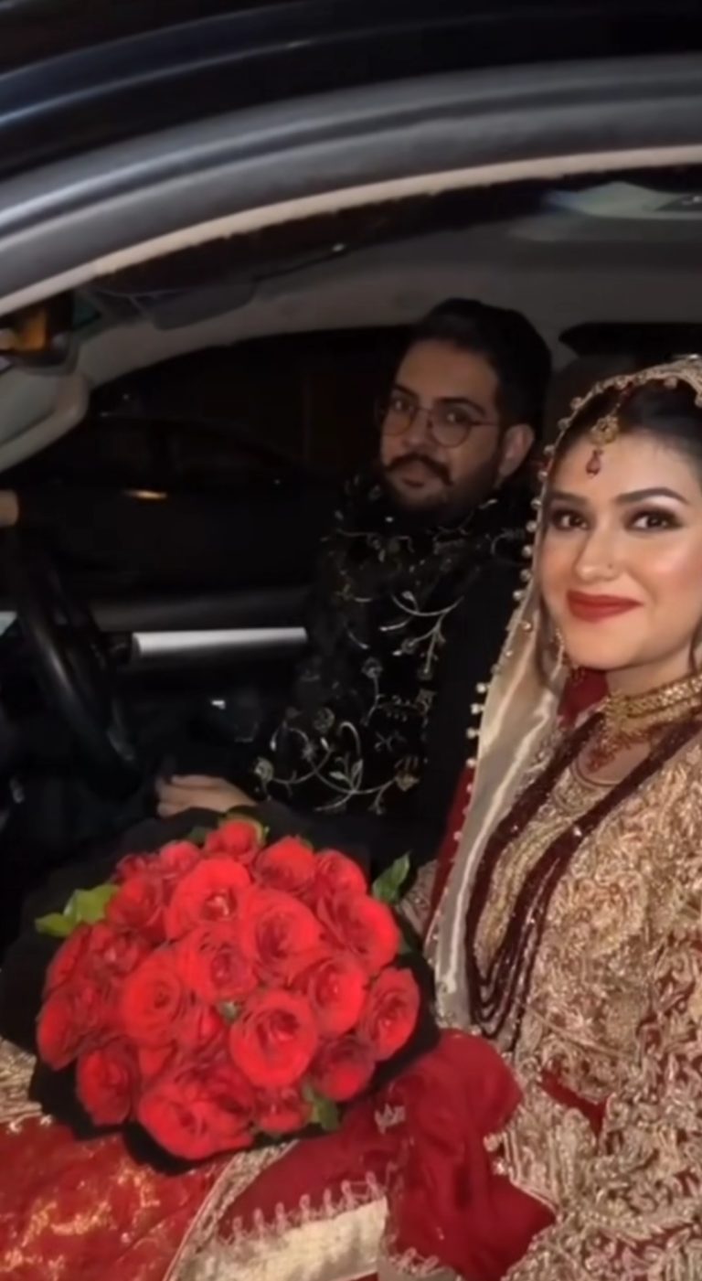 Fazila Qazi and Qaisar Khan Nizamani Son Wedding Pictures | Reviewit.pk