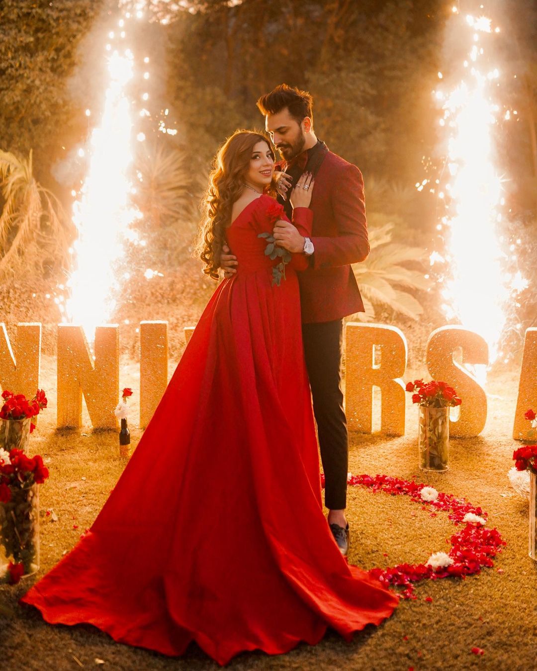 TikTokers Madiha Khan And MJ Ahsan Announce Pregnancy | Reviewit.pk