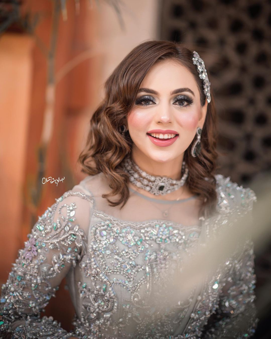 Maryam Noor Is A Vision To Behold At Her Walima | Reviewit.pk