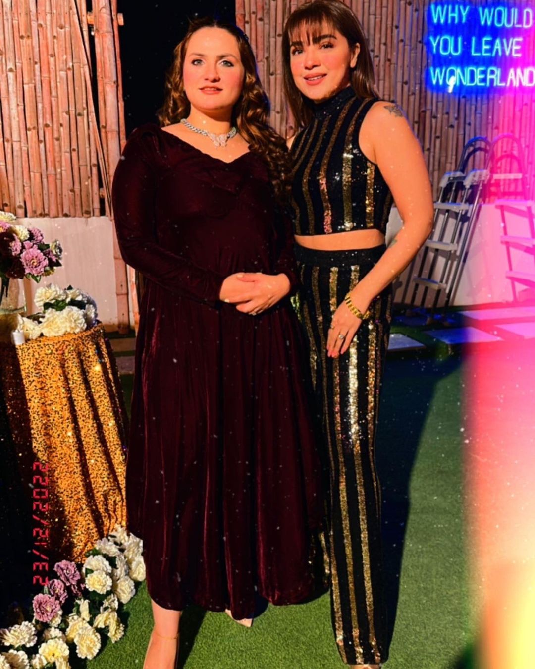 Natasha Ali Celebrates Pre-Birthday With Friends | Reviewit.pk