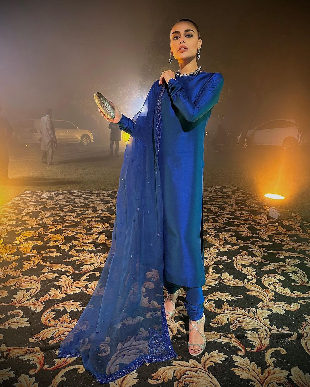 Sadaf & Shahroze New Pictures From Lahore Family Trip | Reviewit.pk