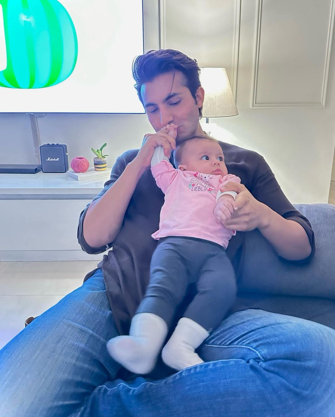 Shahroz Sabzwari And Sadaf Kanwal's Cutest Clicks With Baby Zahra ...