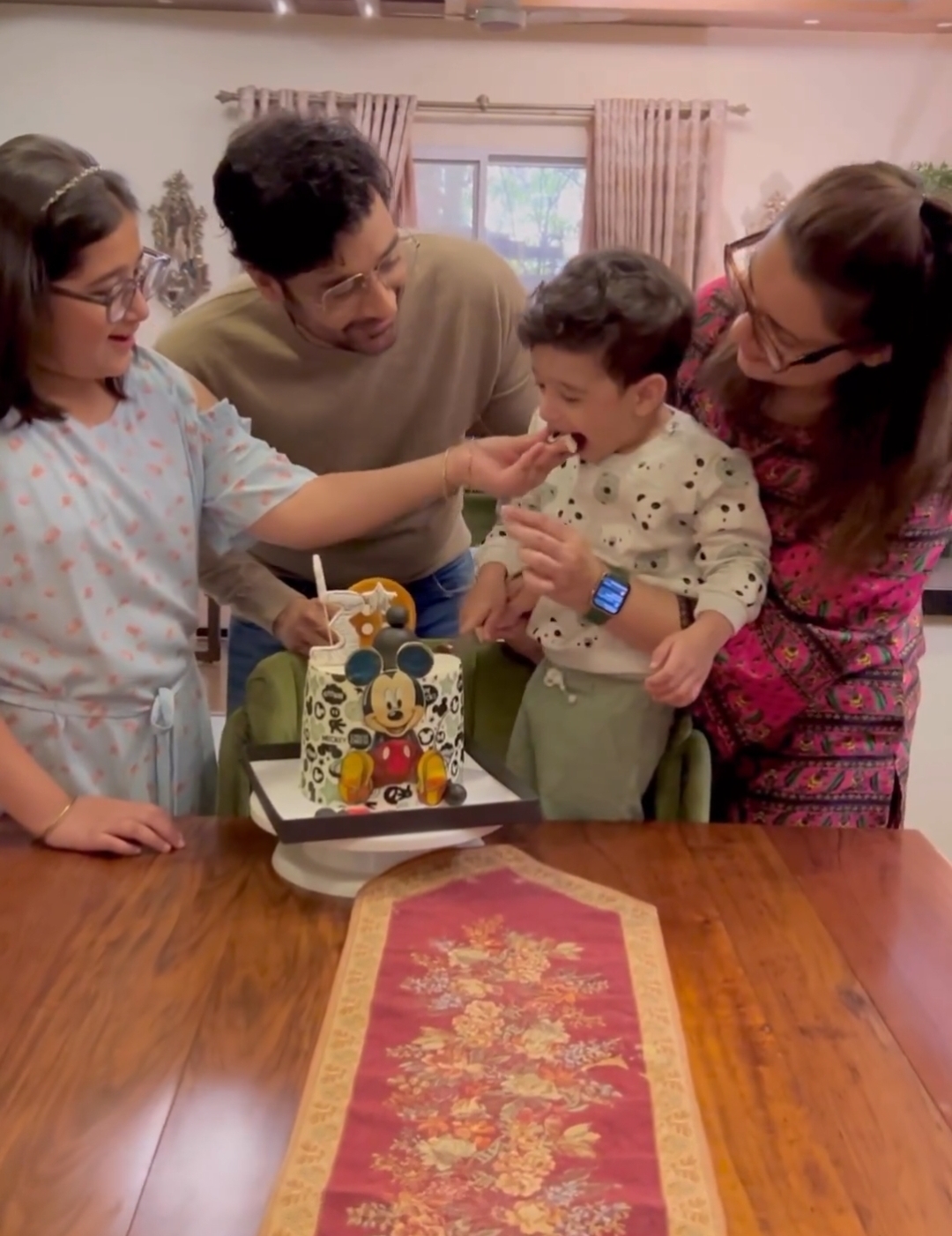 Faysal Quraishi Celebrates Third Birthday of Son Farman | Reviewit.pk