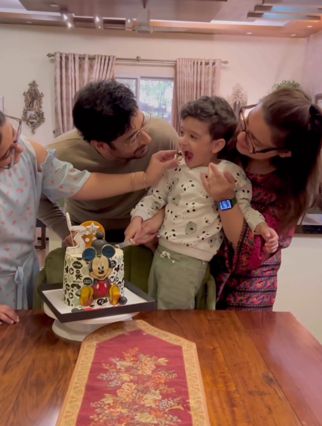 Faysal Quraishi Celebrates Third Birthday of Son Farman | Reviewit.pk