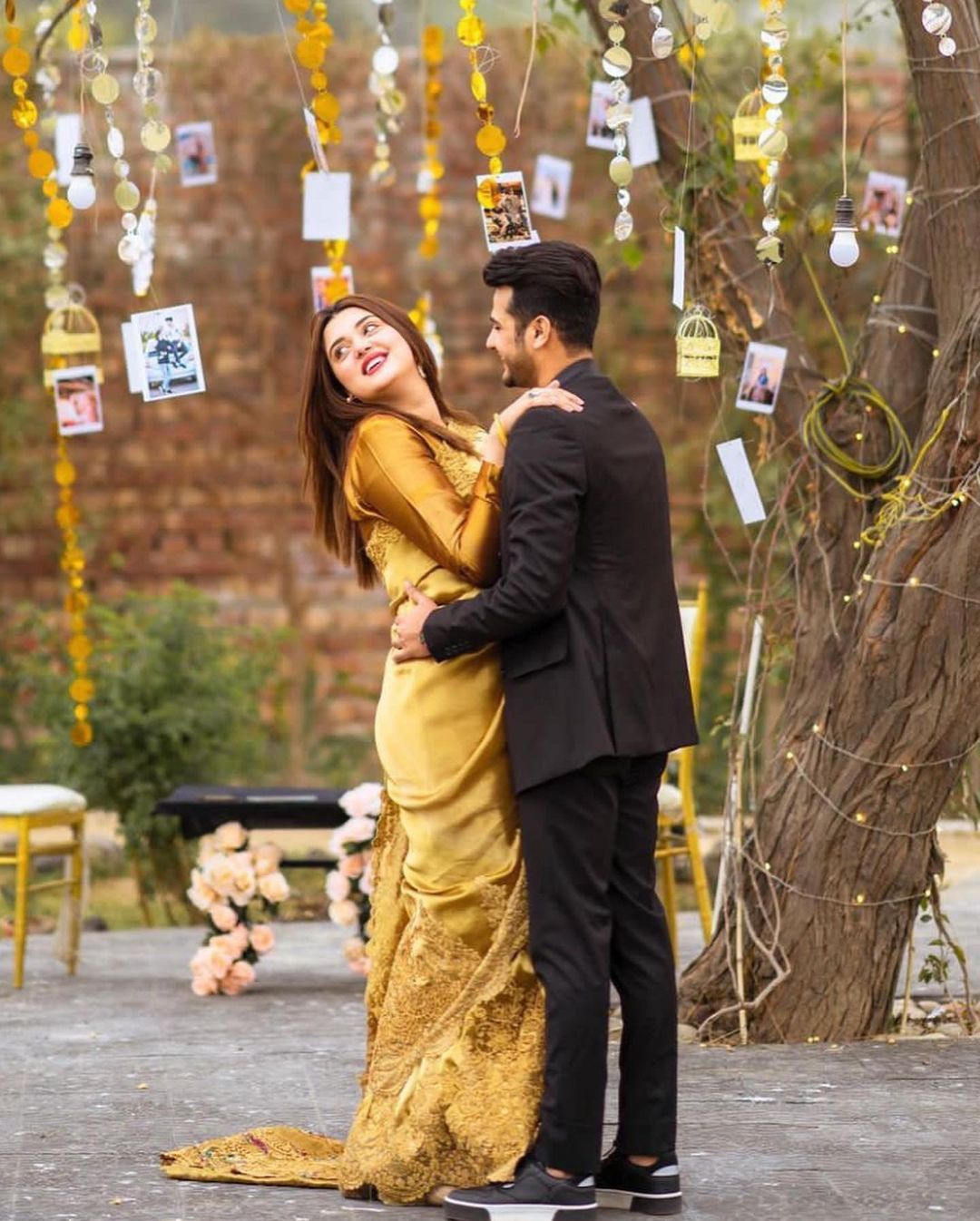 Kanwal Aftab and Zulqarnain Sikandar Share Their Love Journey | Reviewit.pk