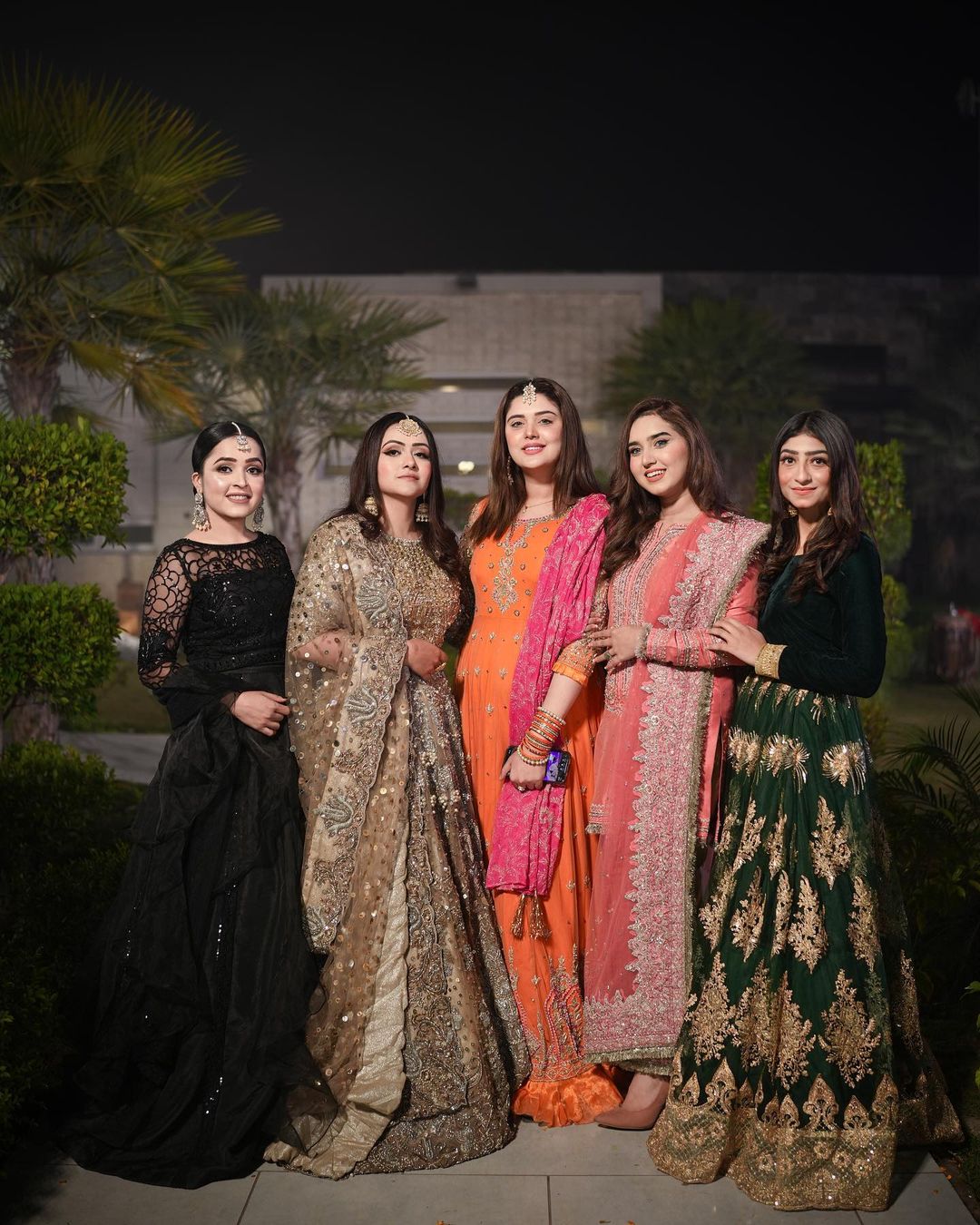 Kanwal Aftab & Sehar Hayat Pictures from Friends Mehndi | Reviewit.pk